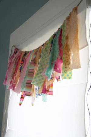 20 Cheap and Easy DIY Window Valance Ideas You'll Love