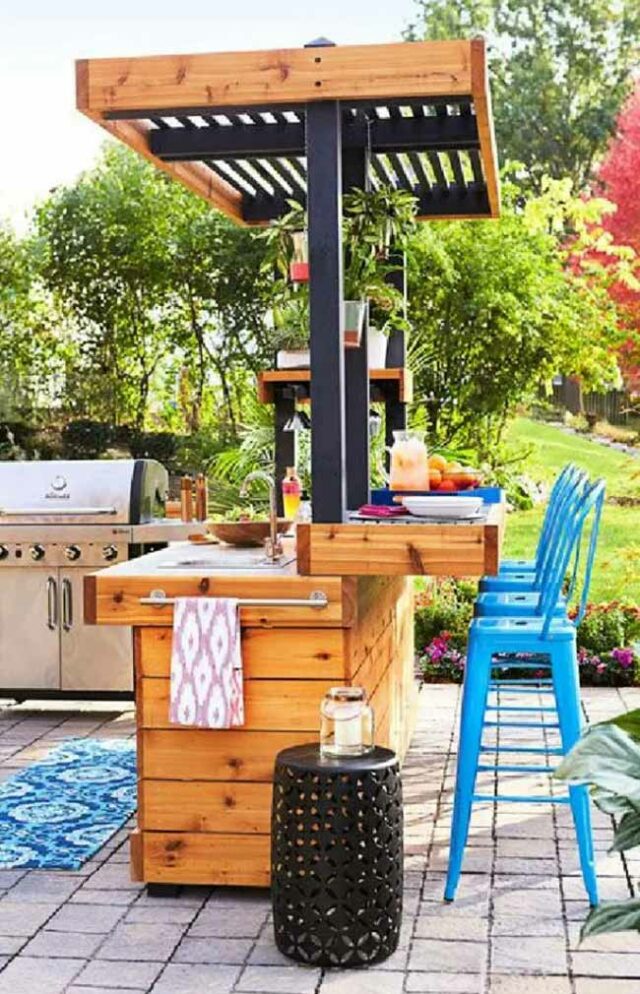 17 Simple and Affordable DIY Outdoor Kitchen Plans