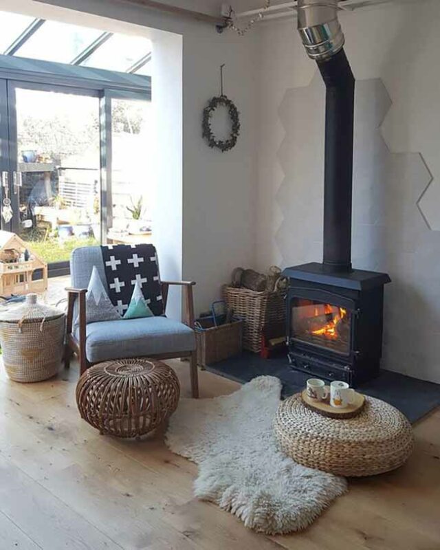 100 Reading Nooks Next to Fireplaces for Ultimate Relaxation